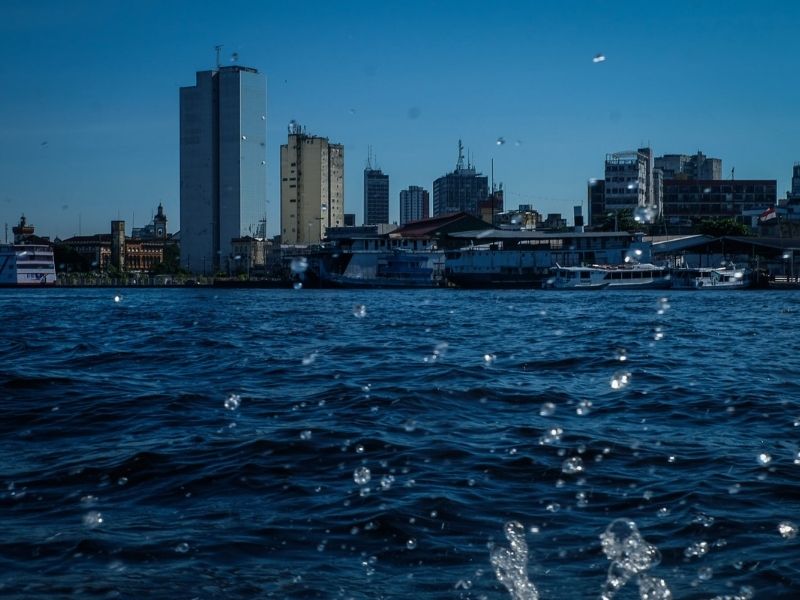 Nível do rio Negro subiu 1,52m em novembro e cota chegou a 20,97 metros