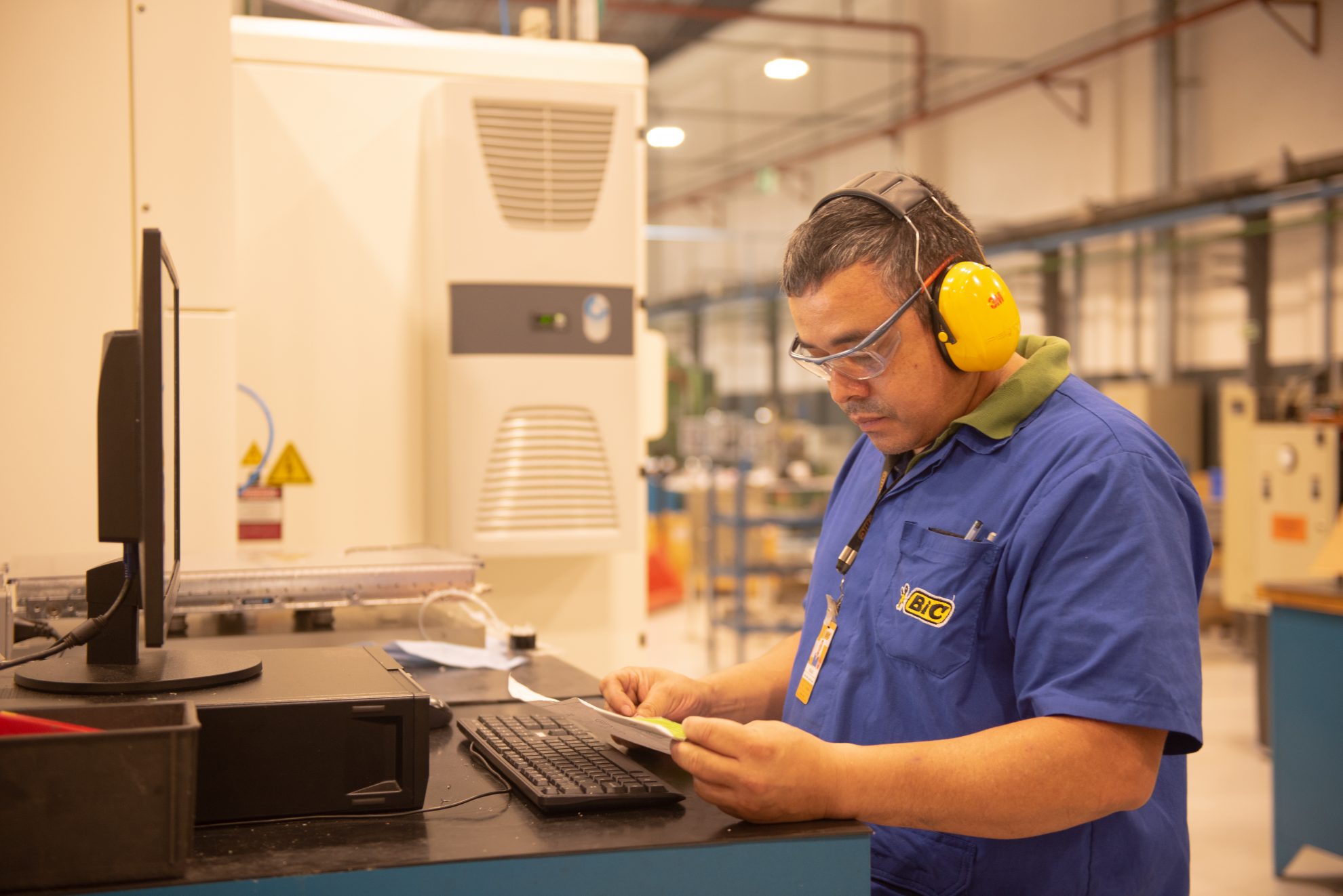 Fábrica da BIC em Manaus abastece mercados em 160 países