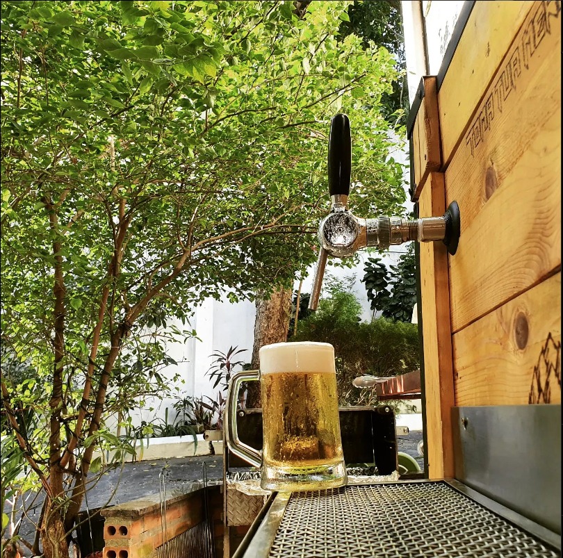 Conheça opções para beber cerveja artesanal em Manaus