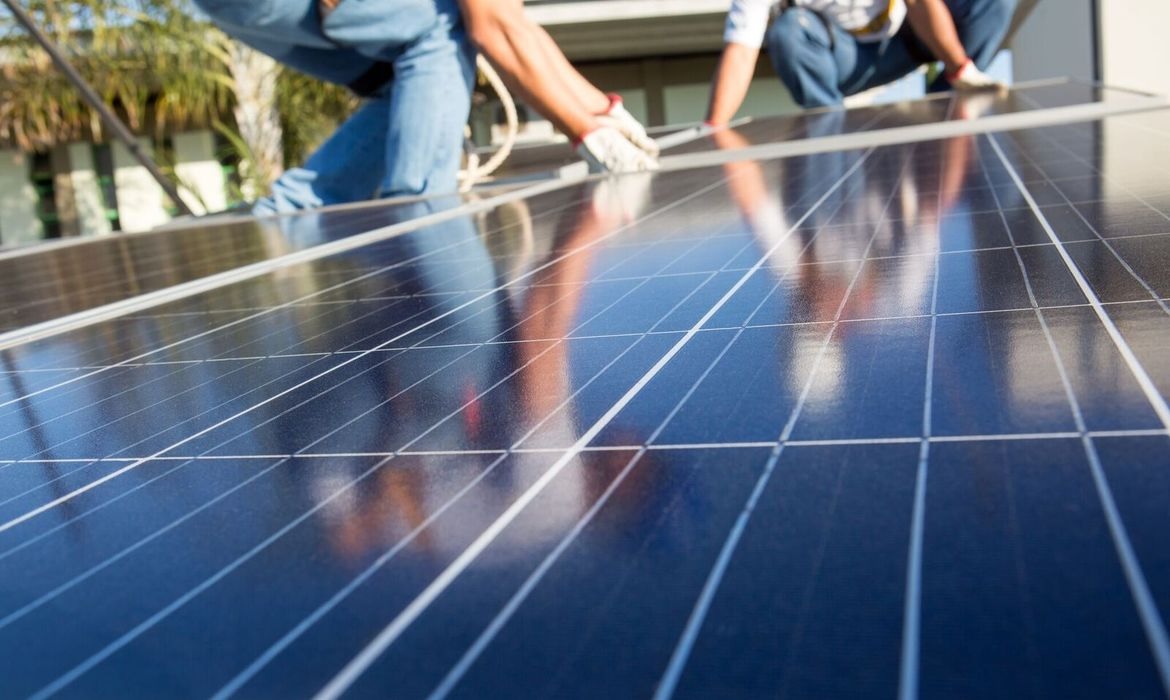Brasil é o sexto país a alcançar 50 gigawatts de energia solar - RealTime1